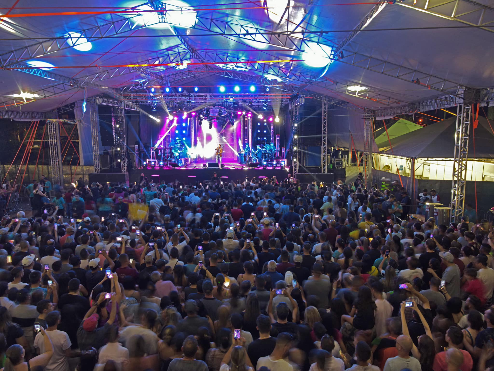 FESTA DAS ROSAS COMPLETA: Prefeitura reverte decisão, em Brasília, e ...